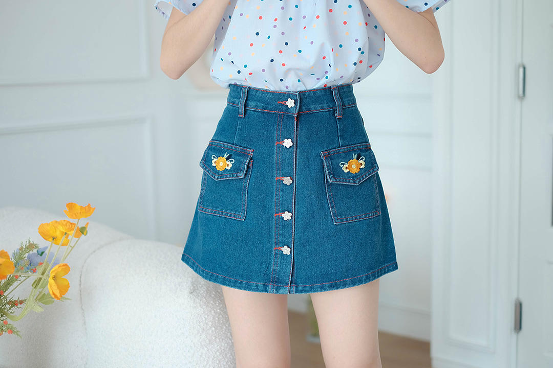 15-283 Sale Feb24 - Jennifer Jean Shorts - S